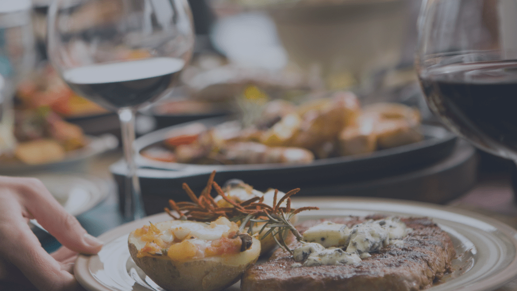 Ultimate Table-Clearing Tips Every Host Needs to Know